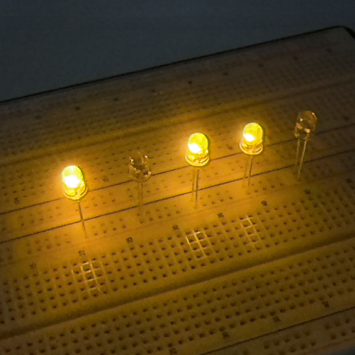 Celebration Savings! G28760 ~ (Pkg 5) 5mm Bright Yellow Blinking LED