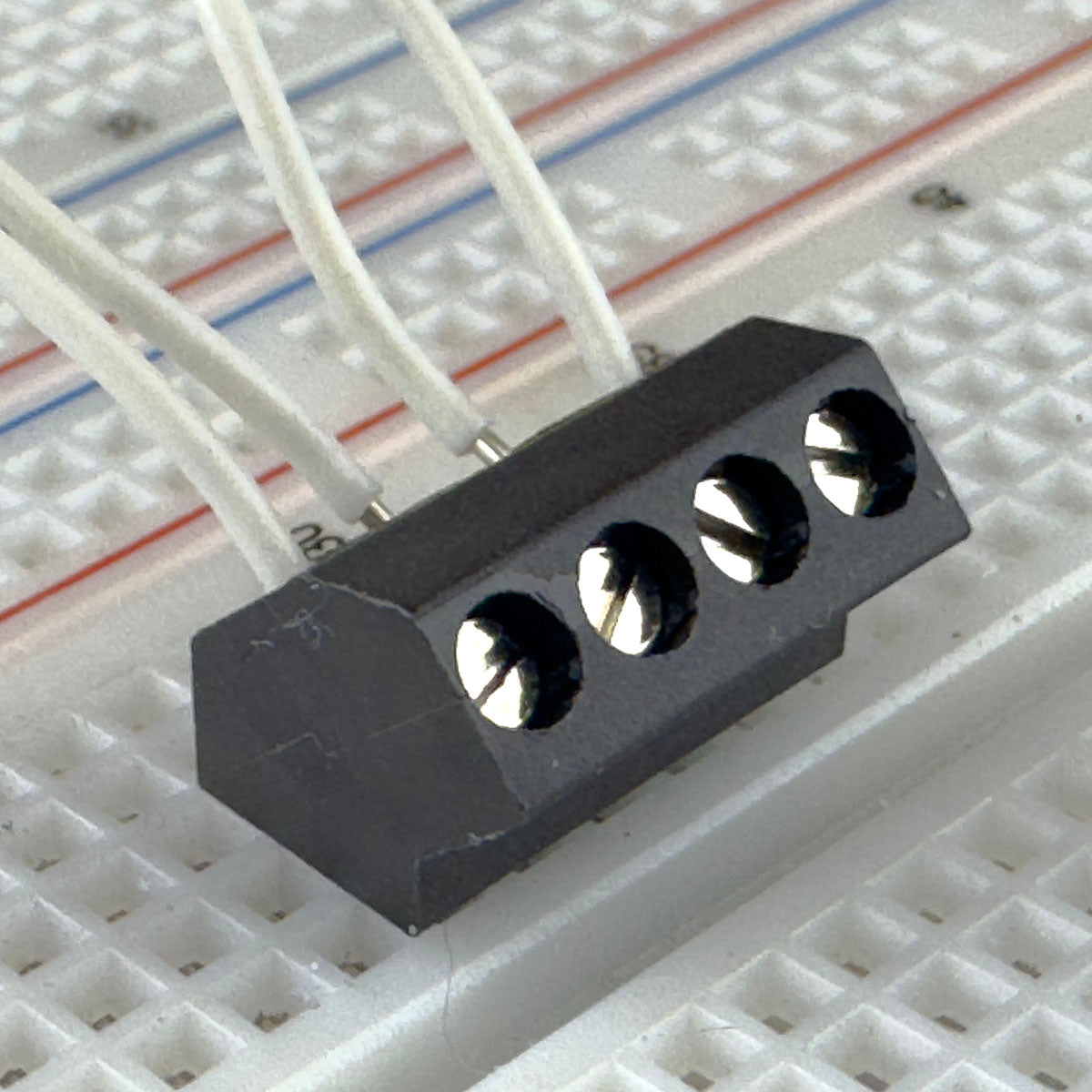 Tech Treat! G28977 ~ (Pkg 4) Riacon 4 Position Quick Connect PC Block