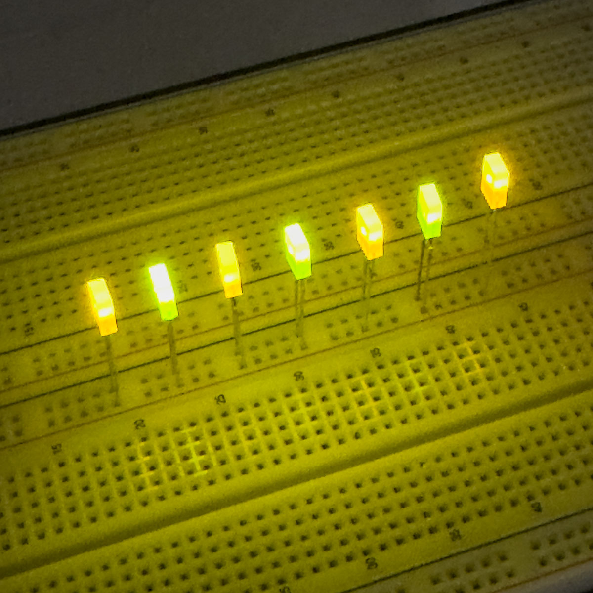 G29433 ~ (Pkg 10) Bright Yellow/Green Bipolar Rectangular Frosted Diff