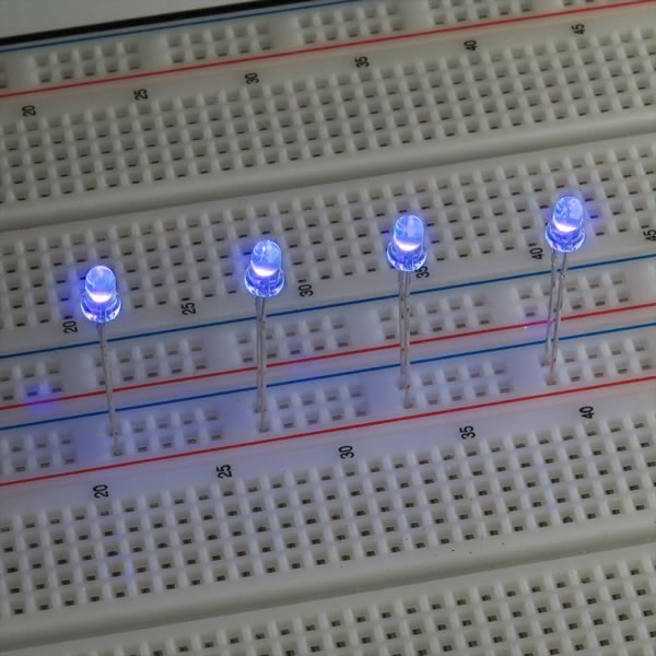 G26266 + (Pkg 4) Intense Clear Lens 3mm UV LED